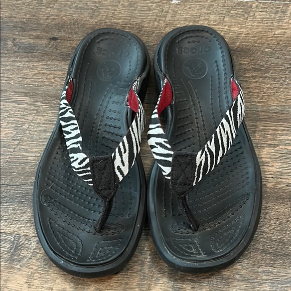 CROCS | Shoes | Crocs Womens Capri Zebra Graphic Flipflopsize 7 | Poshmark